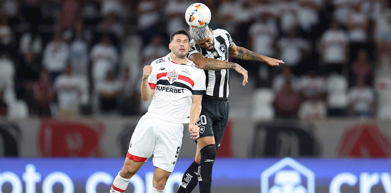 Botafogo E São Paulo Empatam Sem Gols No Nilton Santos E Mantêm Decisão